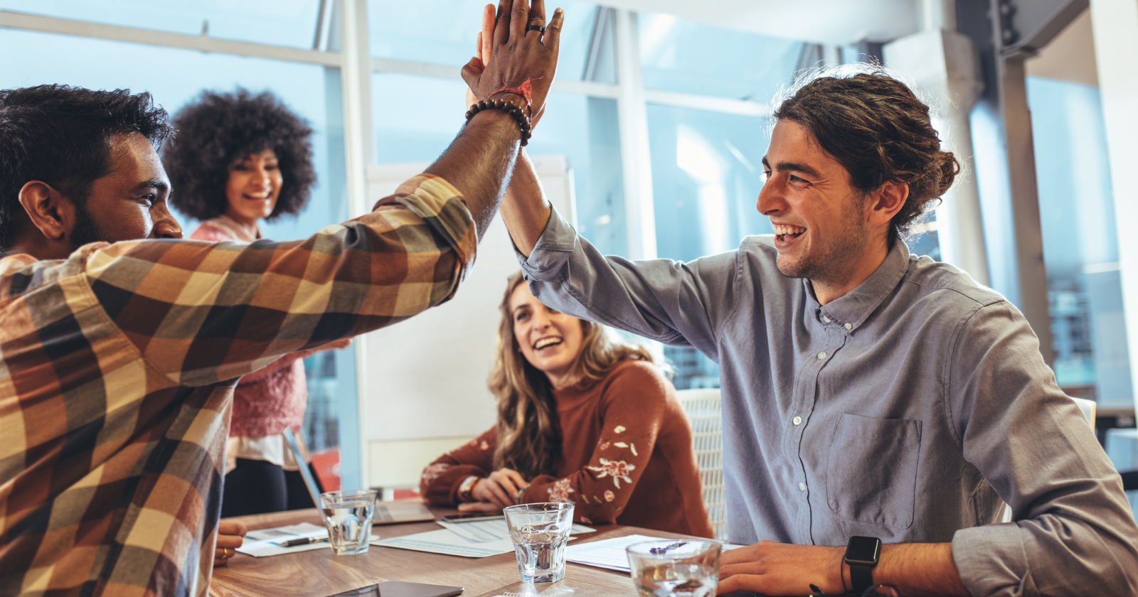 7 subtle behaviors of people who have very few close friends in life ...